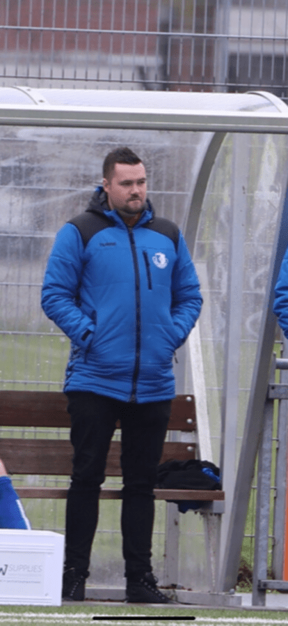 Roy de Geus geslaagd voor Uefa-B trainersopleiding. - S.V. Loosduinen